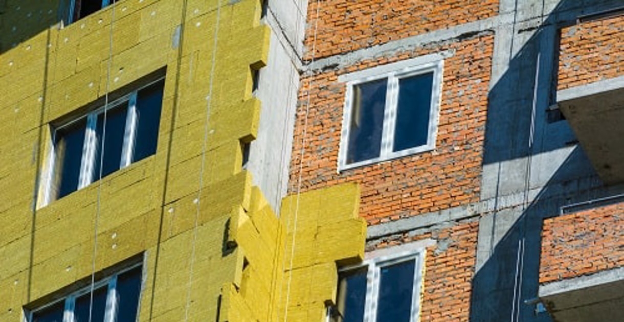 Set clear target date for removing dangerous cladding from buildings ...